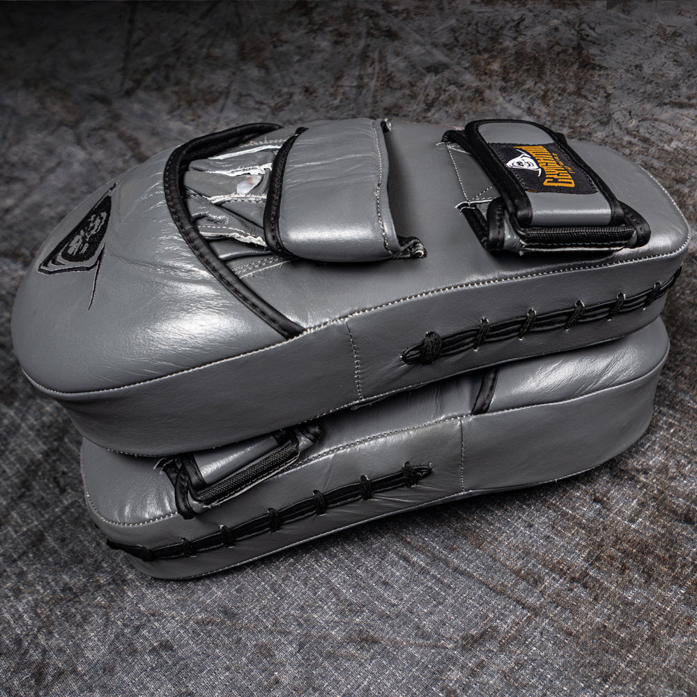 Hybrid focus pads charcoal – Clynchmob Fightwear